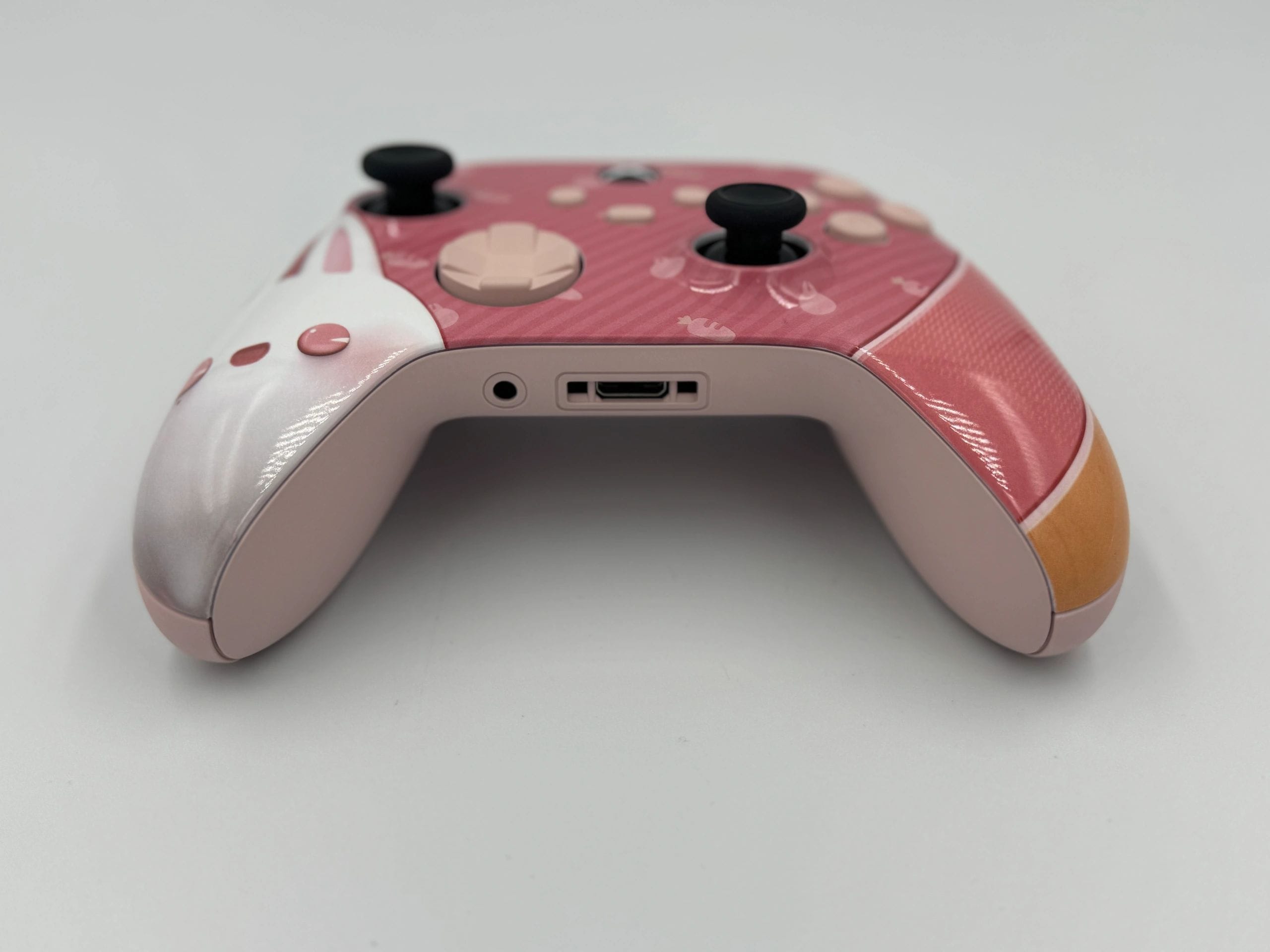 Custom Designed "Pink Bunny" Xbox Series X/S and PC Controller - TrippyTaka